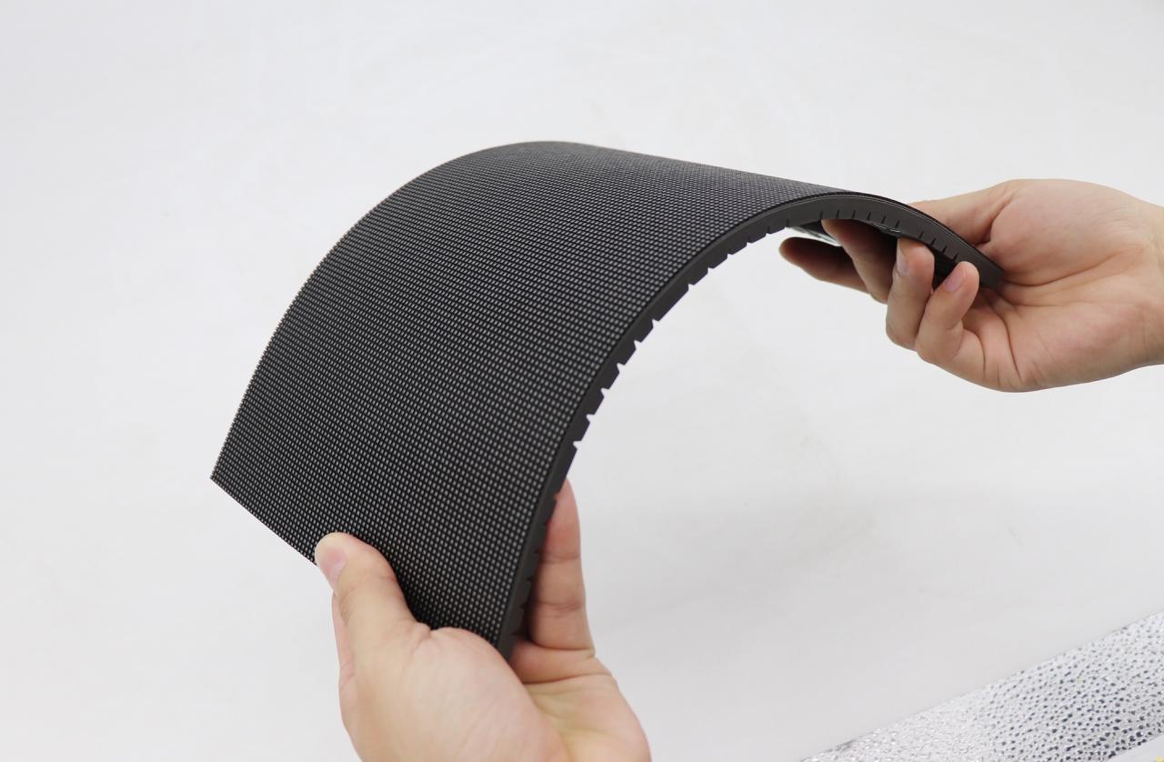 Soft LED Module 320x160 Outdoor P2 Flexible LED Display Screen