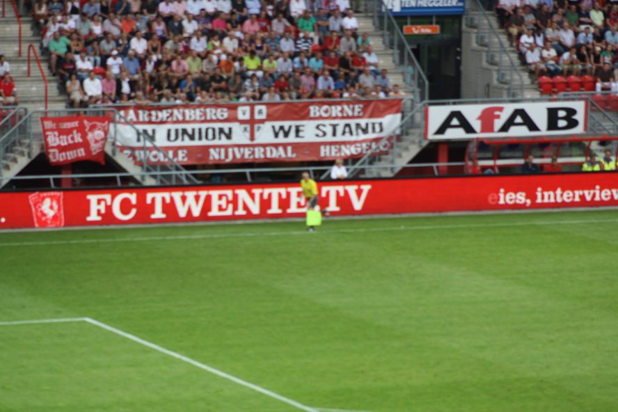 Stadium LED Display | Football Stadium LED Screen | LeemanLED