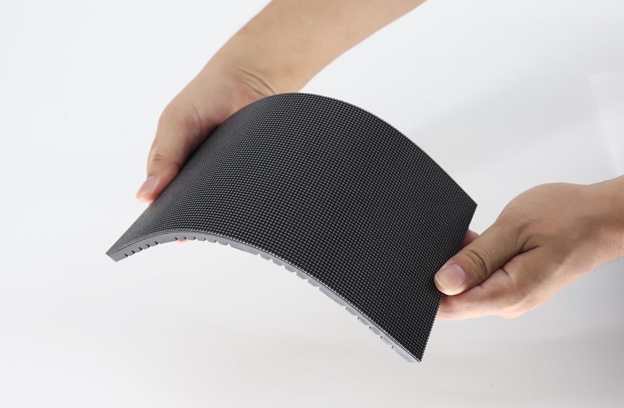 Curved Flexible LED Display Module P1.25 P1.53 Soft LED Screen