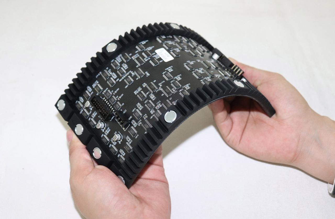 Soft LED Module 320x160 Outdoor P2 Flexible LED Display Screen